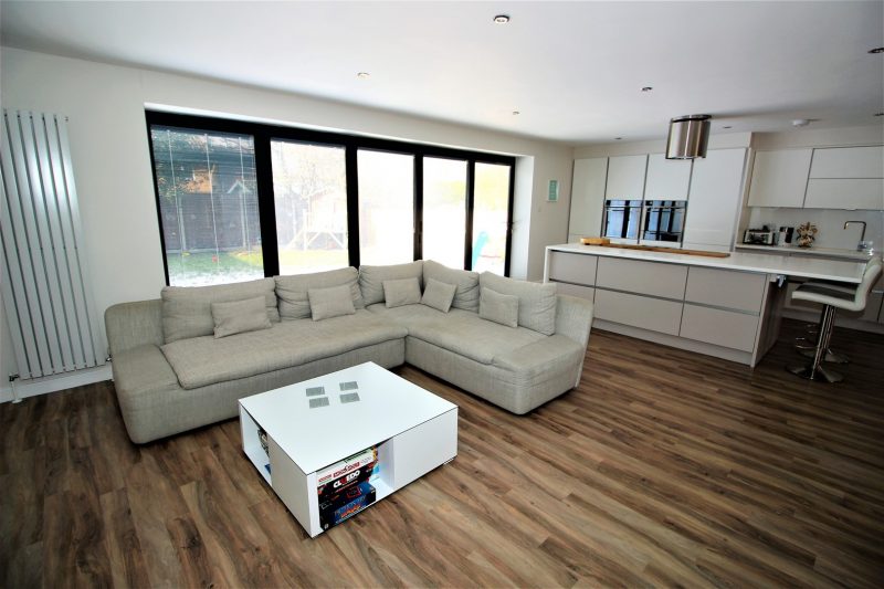 Lounge Kitchen - Mike Bliss Architecture